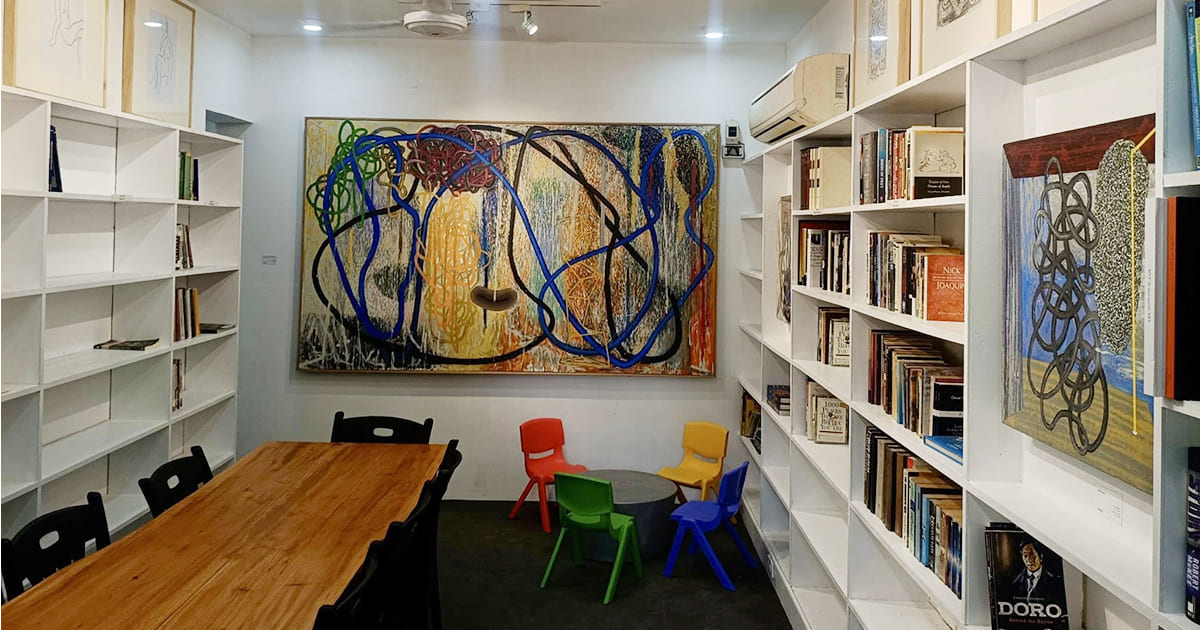 Rock Drilon builds a community library in Dumangas • PhilSTAR Life